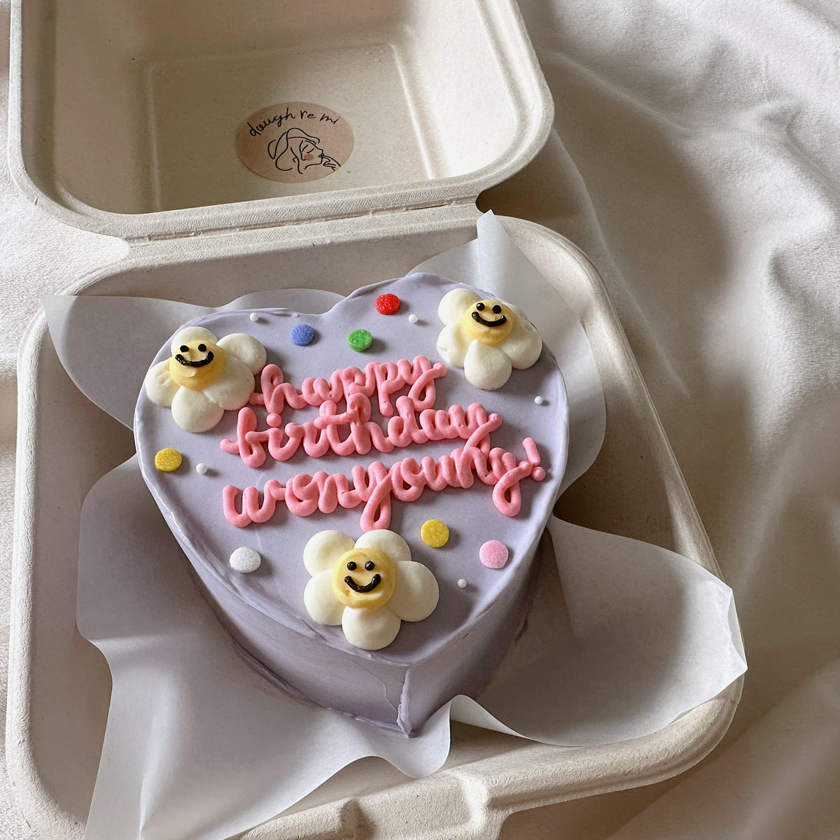 Smiling Daisies– dough re mi cake